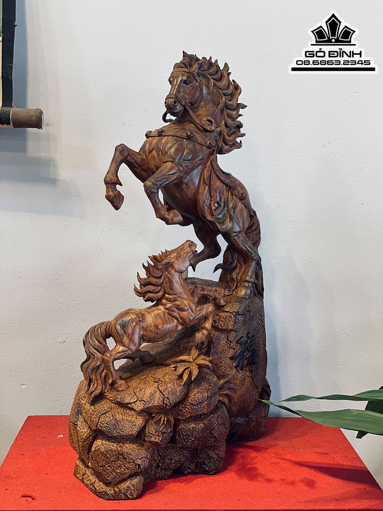 Tượng Ngựa Xích Thố Gỗ Trắc Nguyên Khối Cao 57 Ngang 35 Sâu 16 (cm) | Gỗ Đỉnh